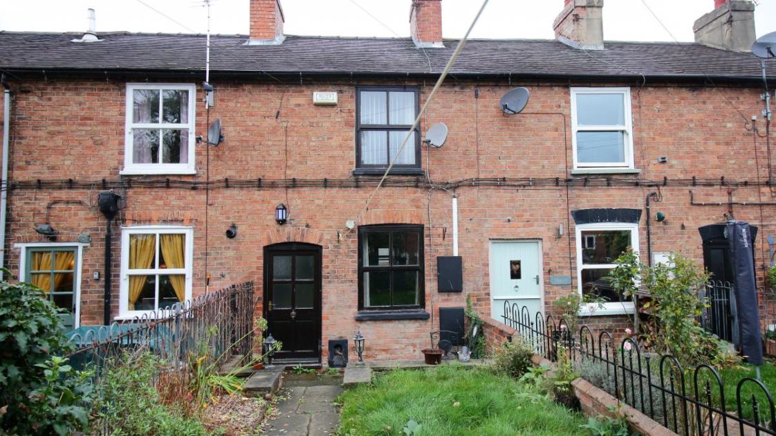 2 Bedroom Terraced House, , Long Row, Shardlow - Phoenix Lettings